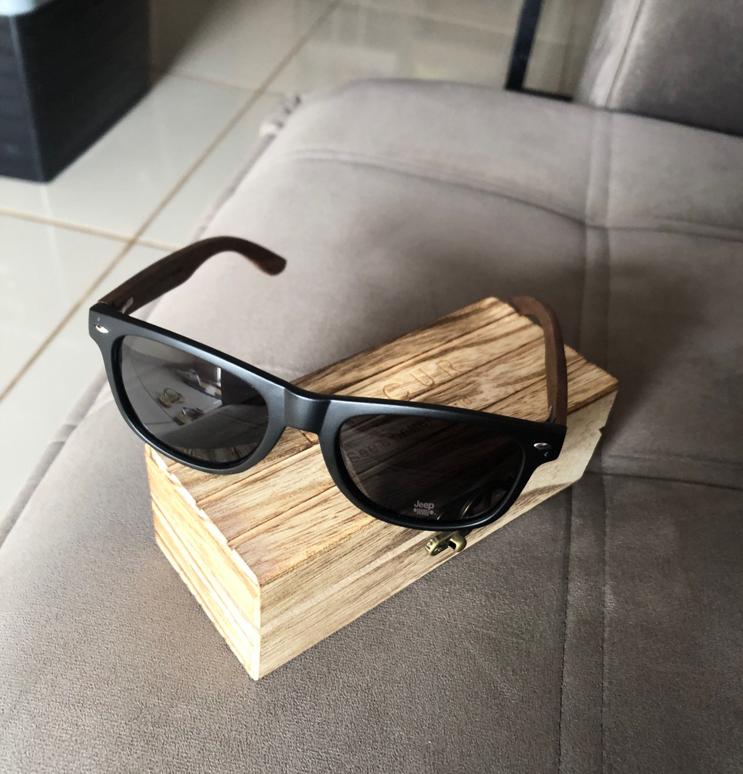 Jeep Luxury Summer Walnut Sunglasses 2023 On Sale - Vascara